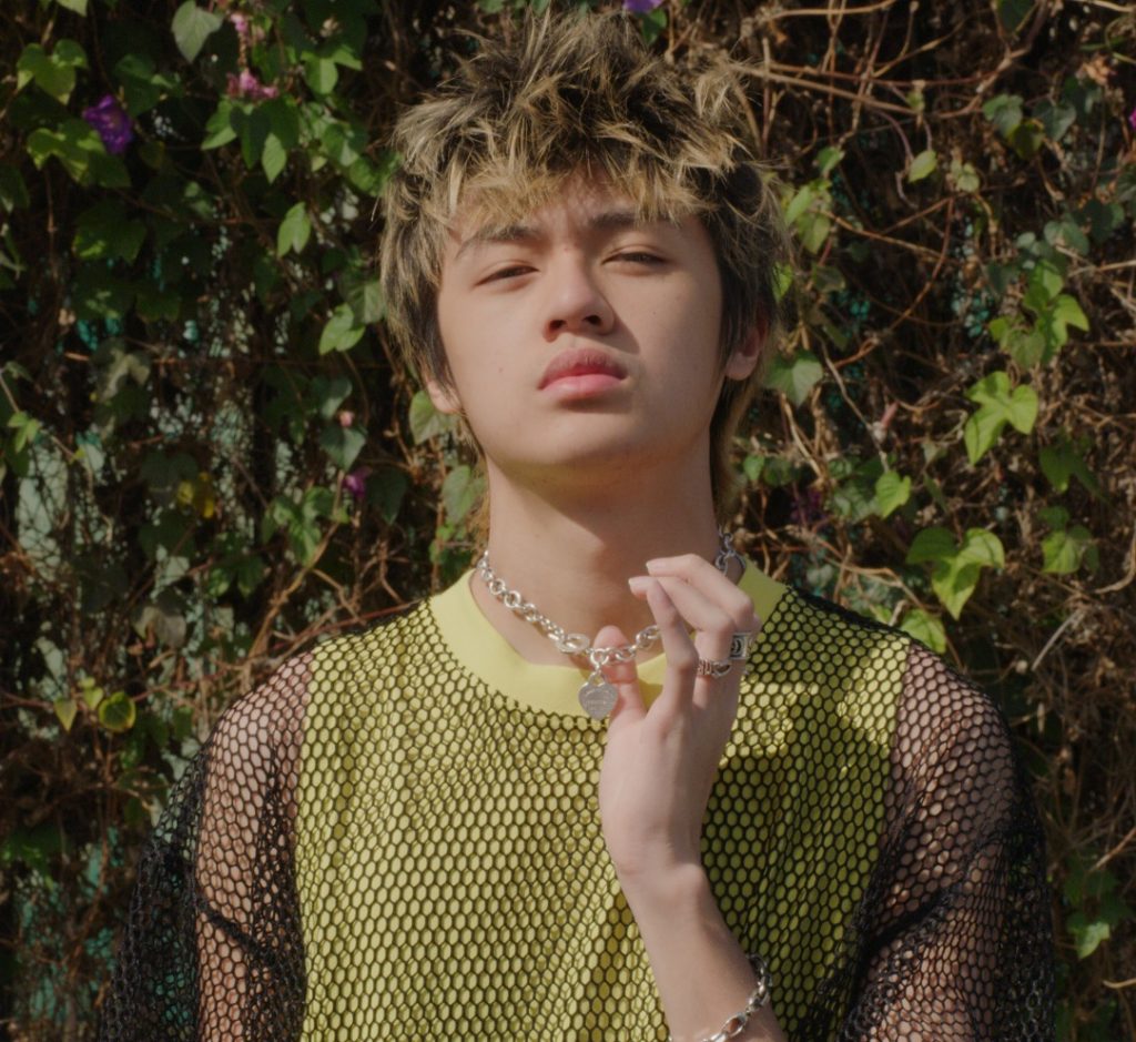 Warren Hue Rilis Single Baru Too Many Tears